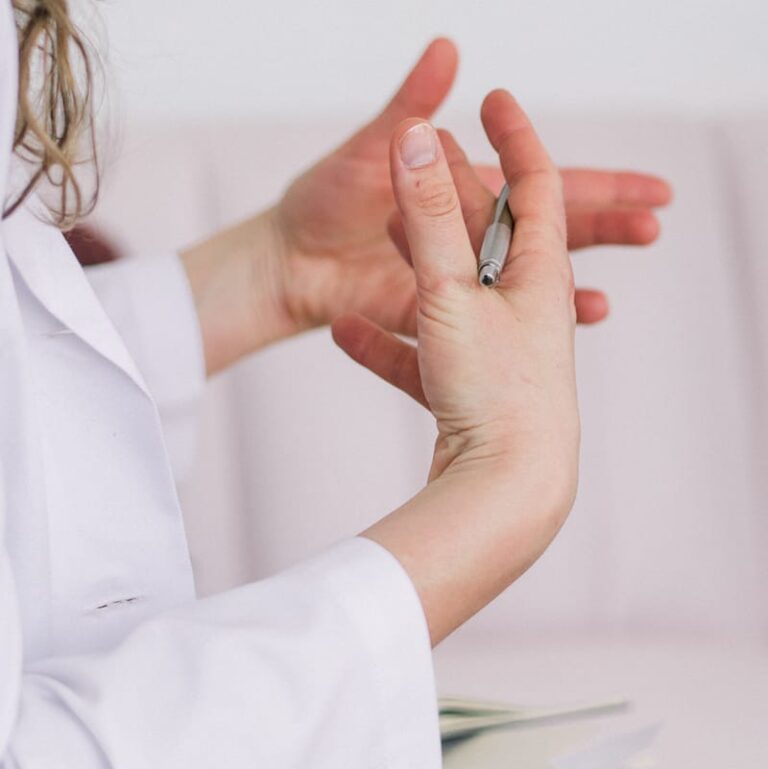 Adolescent Intensive Outpatient Program | Essential Touchstones